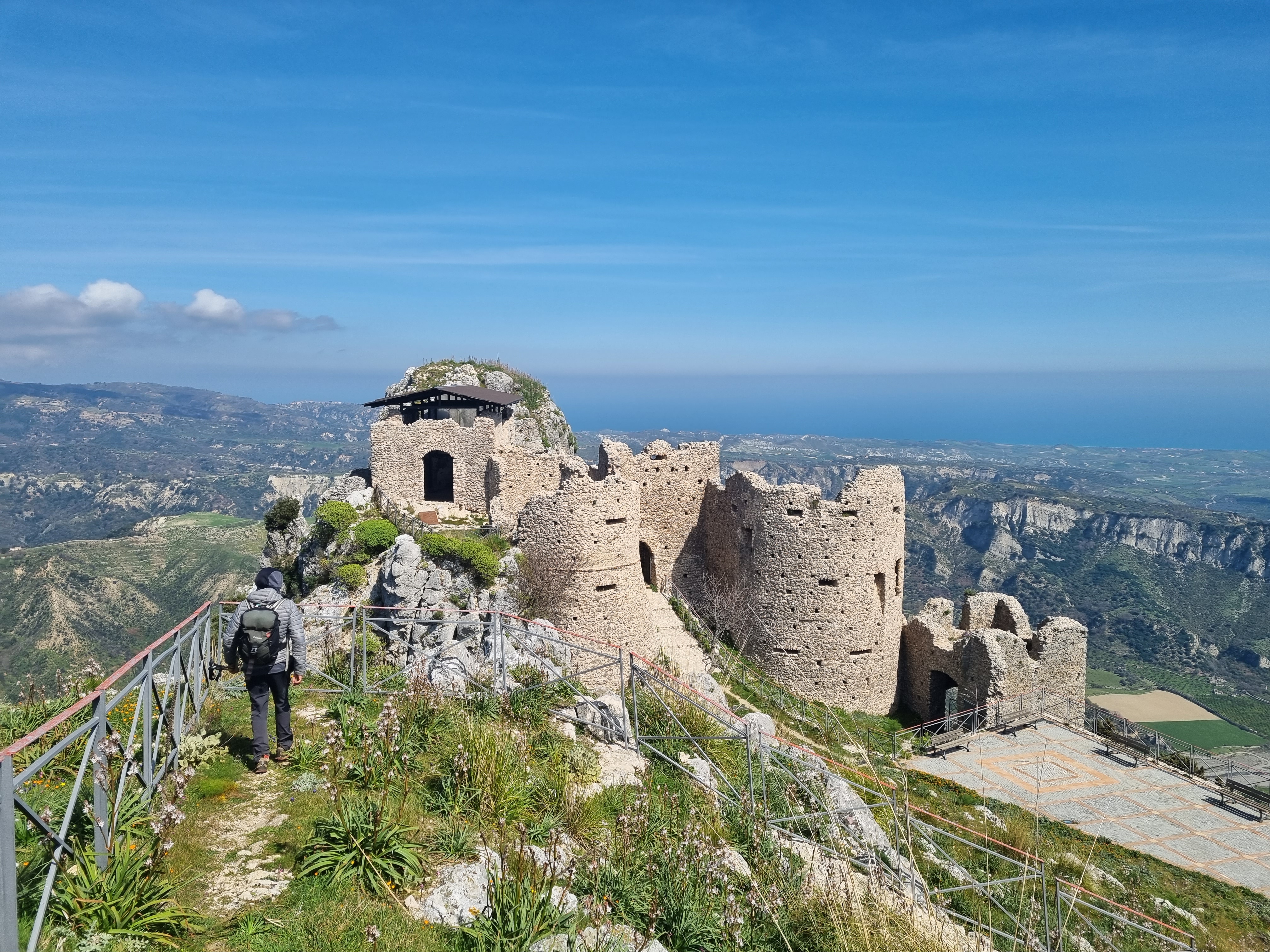Vista al borgo di Stilo: cosa vedere e cosa fare | Calabria Straordinaria
